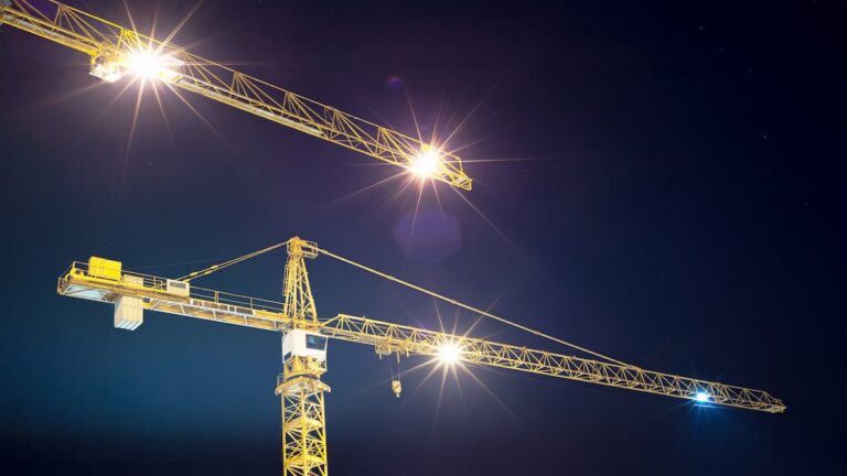 Complete Guide to EOT Cranes: Benefits, Features & Applications in India